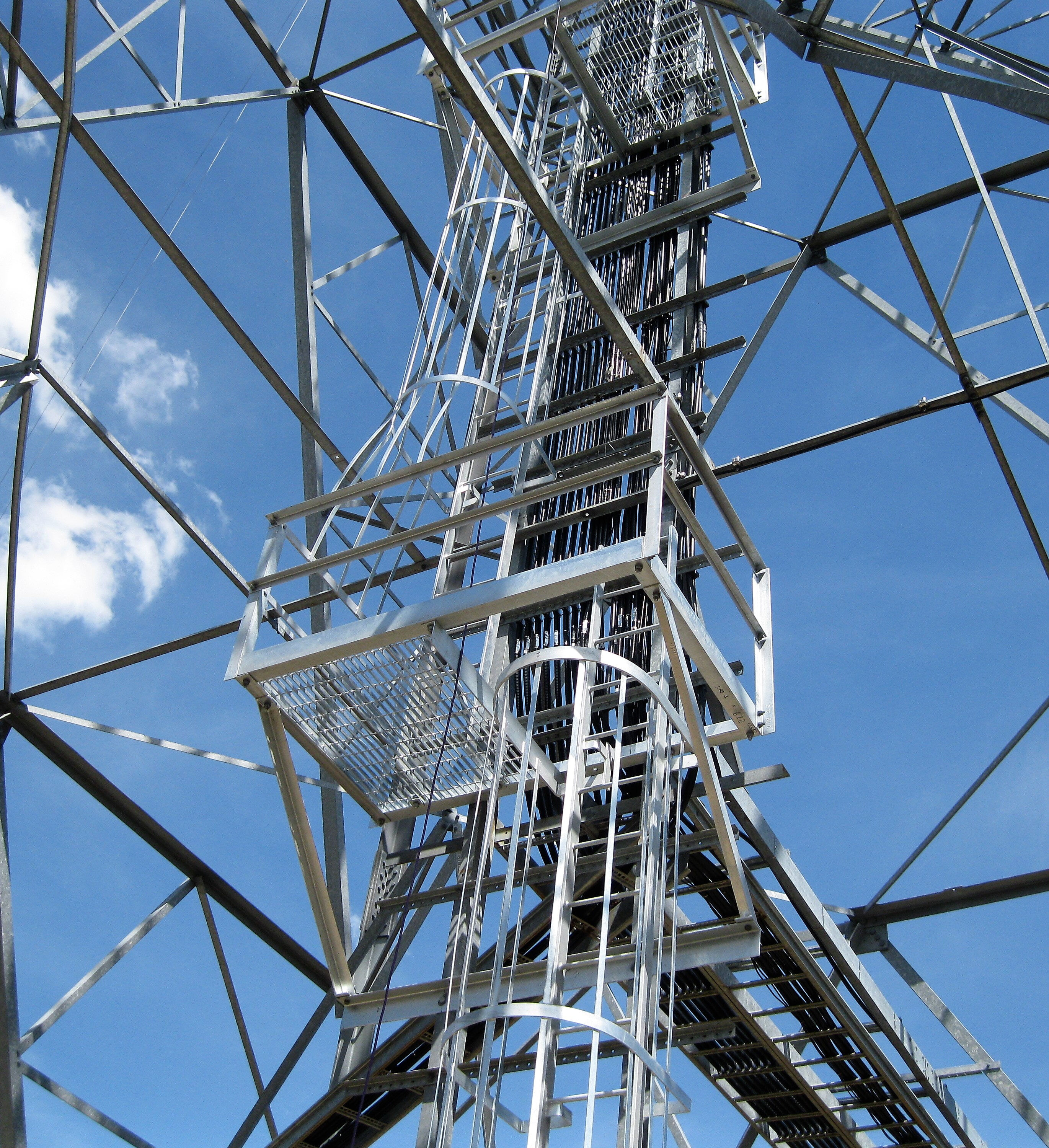 Fabrication design and development for the Telecommunication ...
