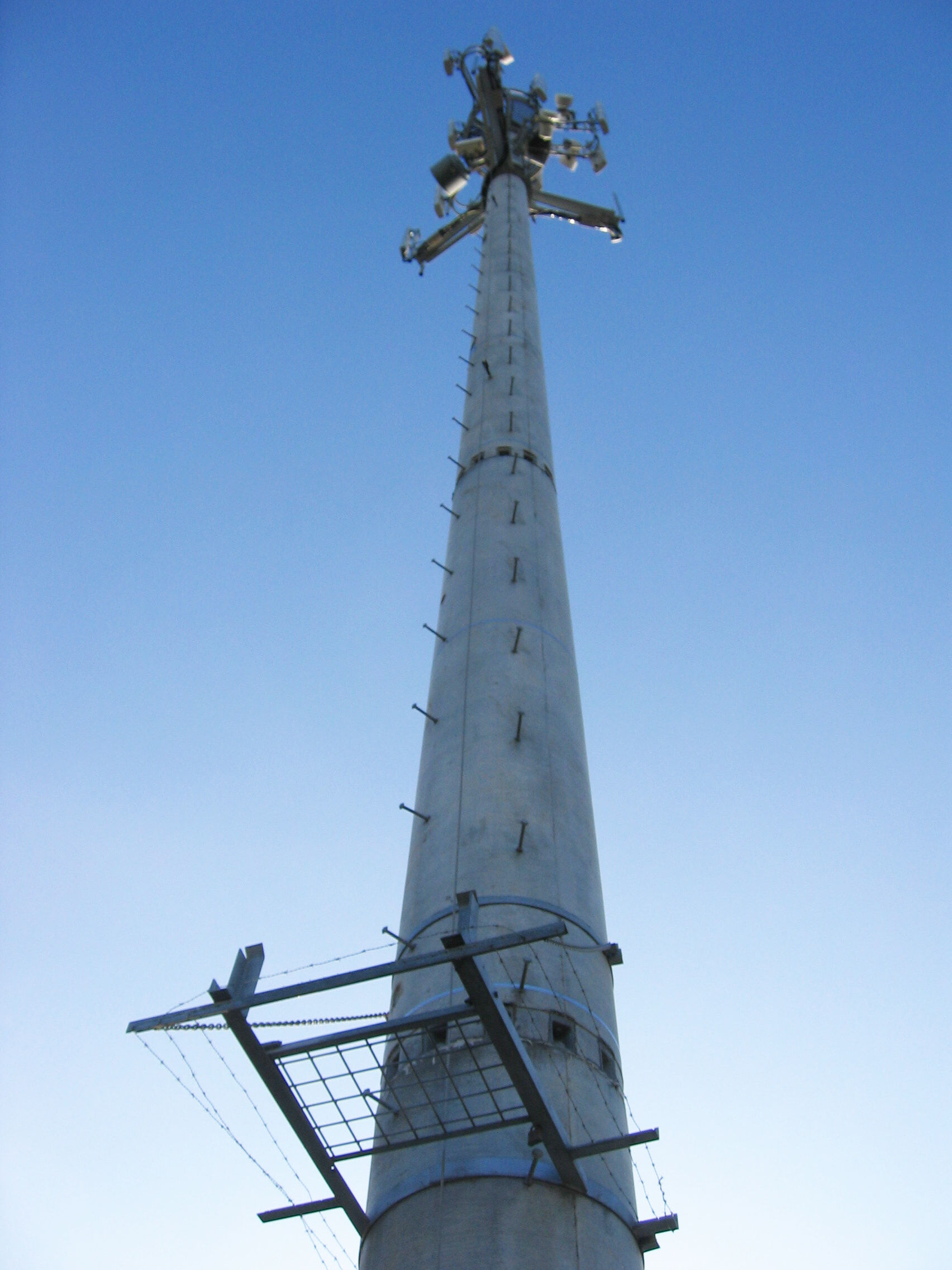 Fabrication design and development for the Telecommunication ...